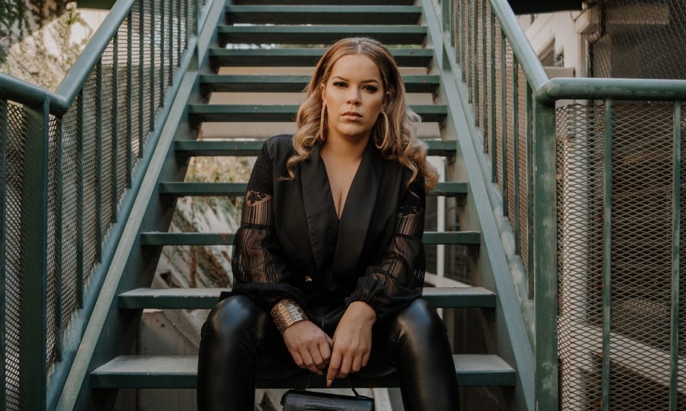 Meet Reonna Green: The Attorney Who Wears Gold Hoops To The Courtroom ...