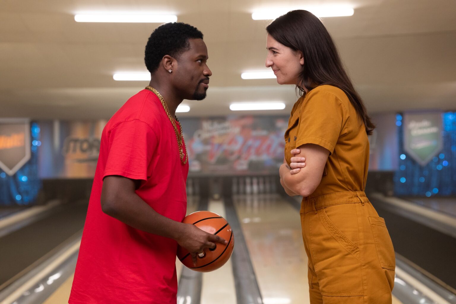'The Gutter' Trailer : Shameik Moore Stars In New Comedy Film With Jay ...