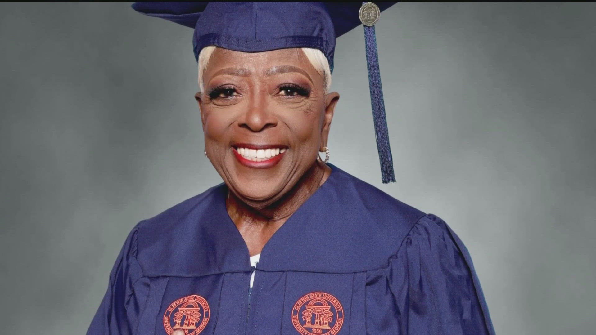 79-Year-Old Completes 60-Year Dream Of Graduating With Bachelor's ...